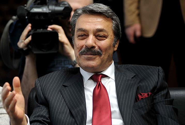 Bir aydın aktör olarak Kadir İnanır | Independent Türkçe