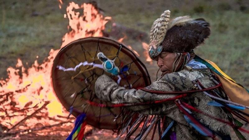Kimliğindeki din hanesine "Tengri" yazdıran avukat Mumcuoğlu ...