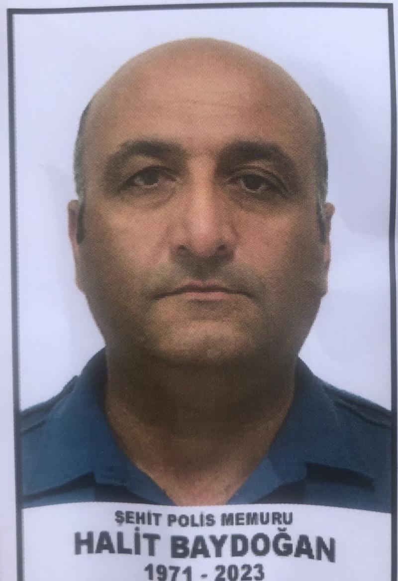 Vatandaşların mallarının güvenliğini sağlarken girdiği binada yaşamını ...