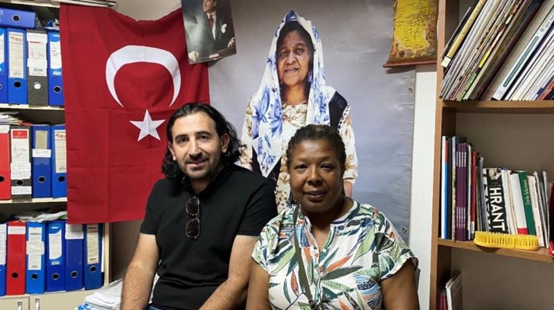 İzmir'den bir Afro-Türk portresi: Beyhan Türkkollu | Independent Türkçe